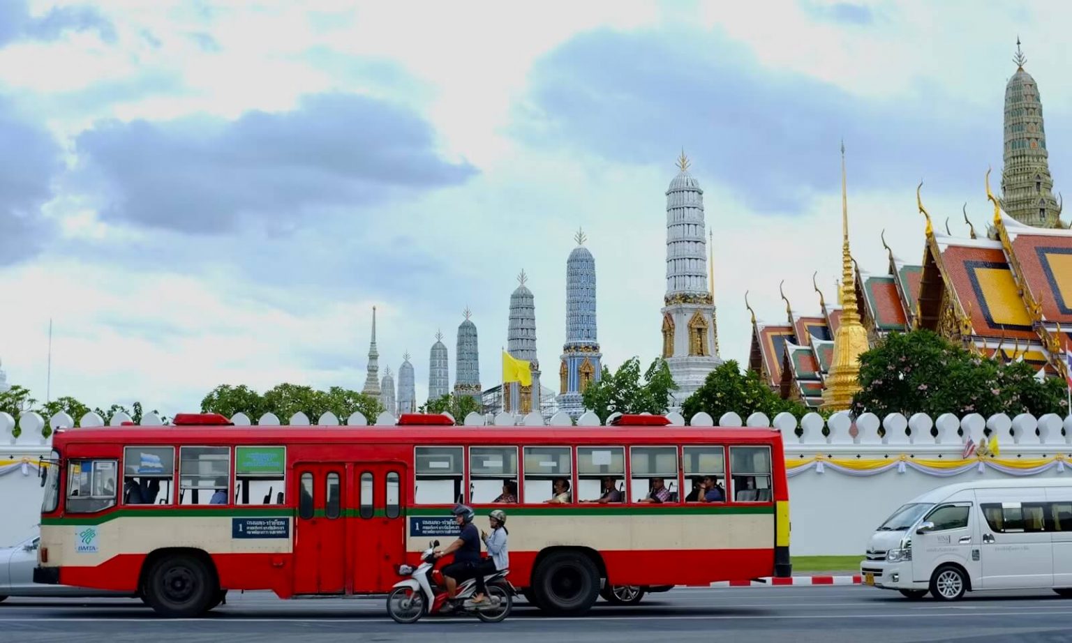 How to Ride a Bus in Thailand: A Thrilling Guide for First-Time ...